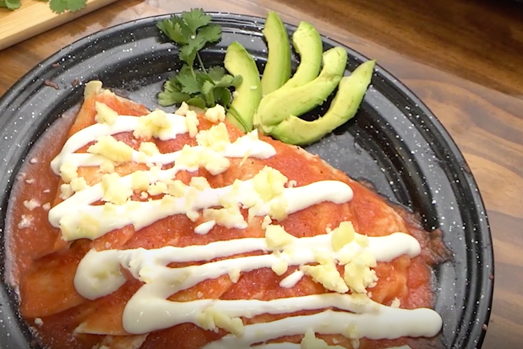 Entomatadas de pollo con queso crema - CINSA